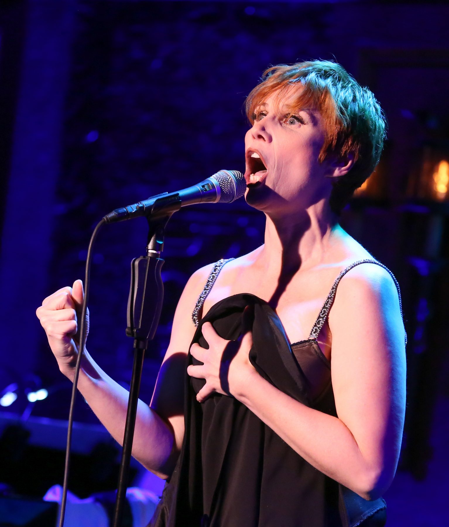 Critique Isabelle Georges Oh Là Là ! New York dans Broadway World ...